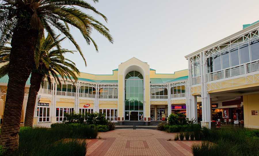 Confusion and long trips as East London Home Affairs shifts to mall ...